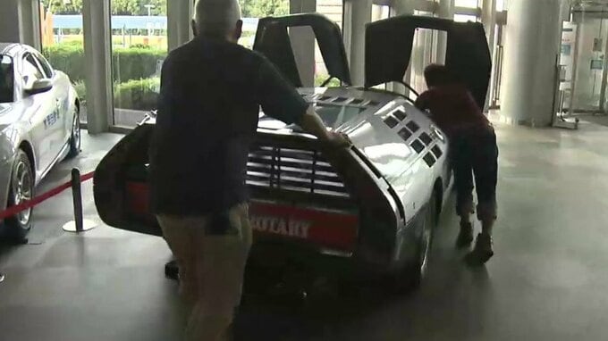 日本の宝”走らせたい」 世界にたった1台スーパーカー「RX500」 ロータリーエンジンを修復し再び走る姿を “幻の車”復活に挑む | TBS NEWS DIG (2ページ)