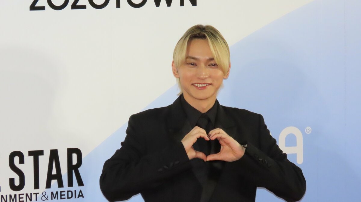 【SKY-HI】照れながらも「ほっぺハート」のリクエストに笑顔で応える「人生で初めて」 | TBS NEWS DIG フォトギャラリー