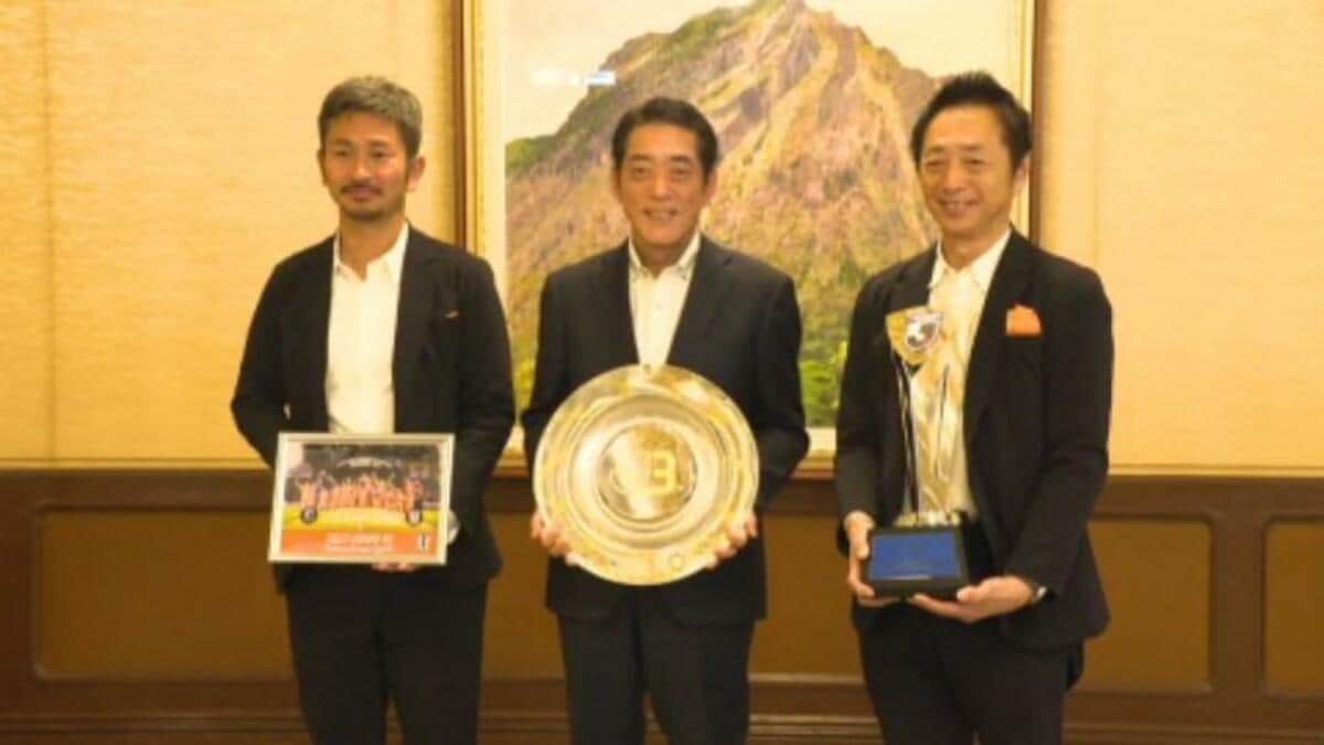 中村知事「心から拍手」 愛媛FC J3優勝&J2昇格を報告 | TBS NEWS DIG