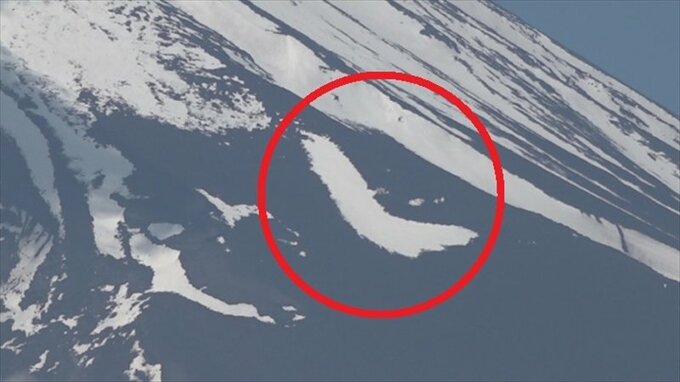 富士山に「農鳥」 ふもとの富士吉田市が発表 例年より10日ほど早く | TBS NEWS DIG フォトギャラリー