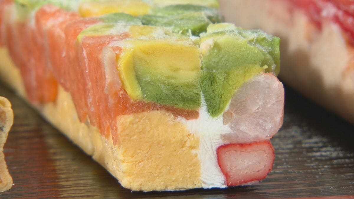 巻き寿司の具材で年商9億円 60種類の“巻き芯” 目指すは世界進出 | 大分のニュース｜OBS NEWS｜大分放送 (1ページ)