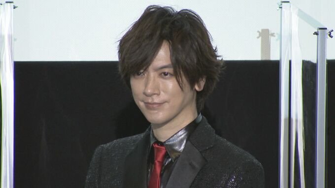 【DAIGO】47歳の誕生日を報告「47歳も良いことありそう」「奇跡のTBC！THREE BIRTHDAY CAKES」｜ニフティニュース