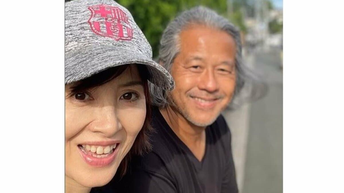 結婚23年目 荻野目洋子さん 夫と爽やか2S公開 「プライベート写真」「少女のような笑顔」 3人娘のママ お弁当苦労話 | TBS NEWS DIG