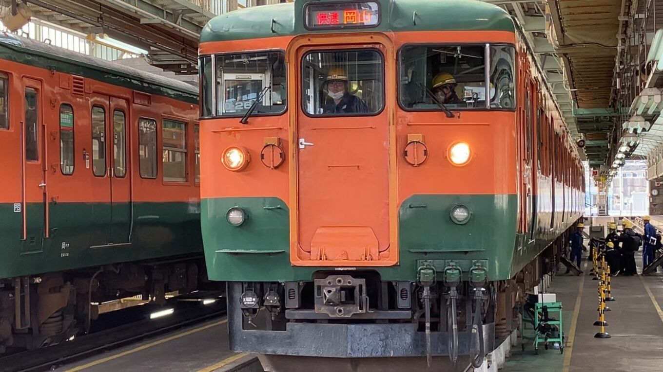「さよなら115系湘南色」全国に残る3編成のうちJR西日本「D26・D27」2編成が引退「お別れ展示会」 残る1編成はどこに？【岡山】 | TBS NEWS DIG (3ページ)