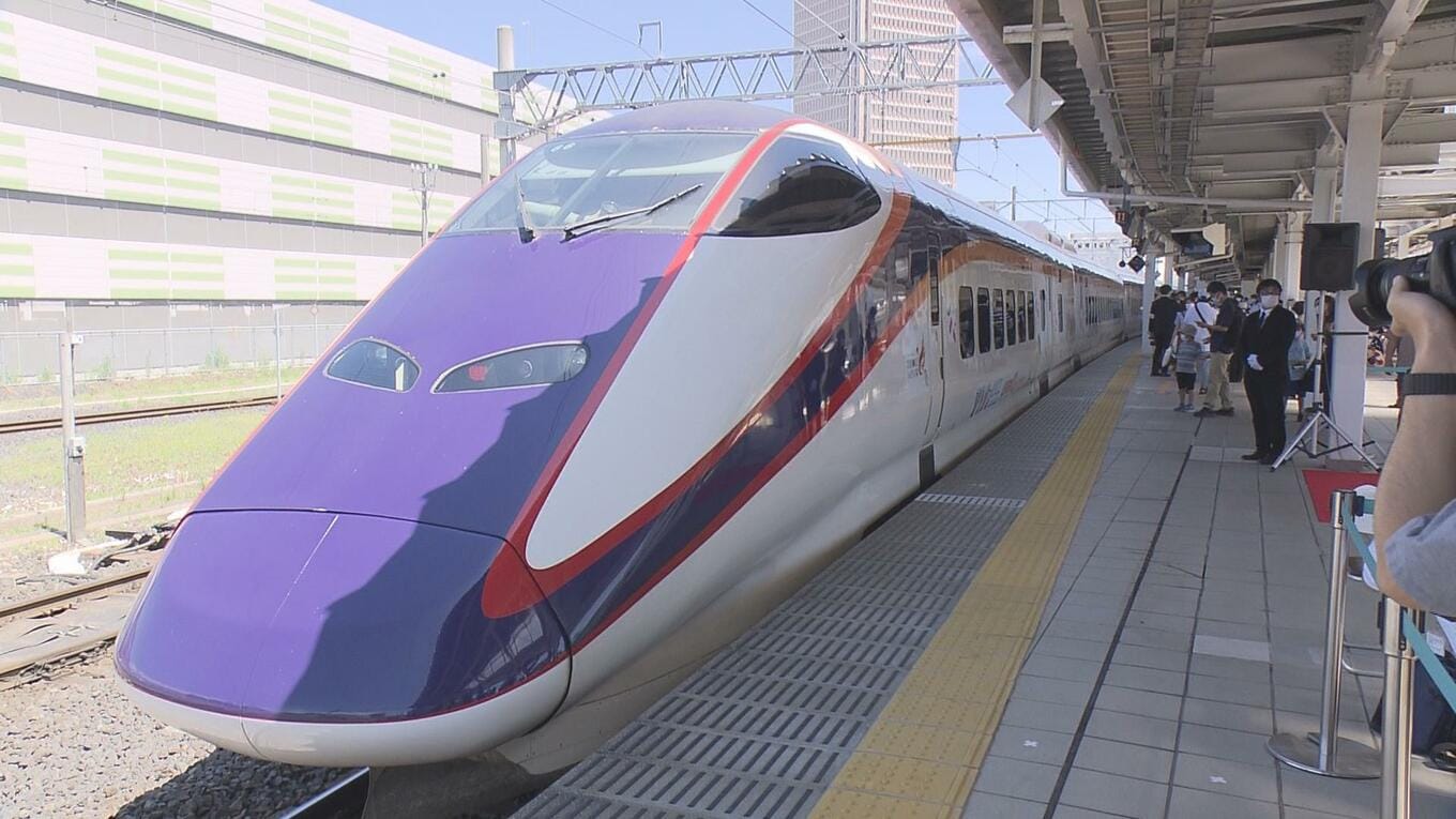山形新幹線つばさ 新型車両e8系 2024年3月デビュー！今だから見たい！山形新幹線「つばさ」のこれまで 「銀色」に「特急」「足湯」もあった