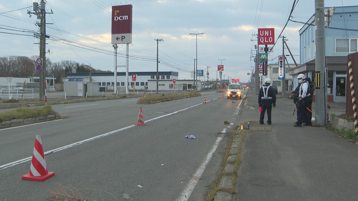 未明の2車線道路で軽トラックが高齢男性とみられる人が乗った自転車はねる事故 自転車の男性は意識不明で病院搬送 北海道網走市（HBC北海道放送 ...