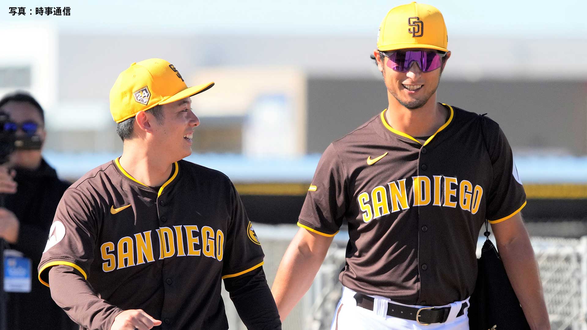 パドレス・ダルビッシュ＆松井 WBC世界一コンビが共演、「試合でいつでも投げられる状態」ダル開幕投手へ期待 | TBS NEWS DIG