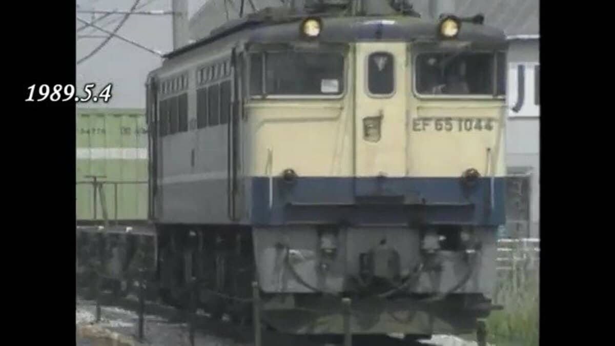 【35年前のGW】珍事！電気機関車EF64の台車付近に「鳥の巣＆卵」が！？毎日、岡山ー米子間320キロを「親子旅」 | TBS NEWS DIG