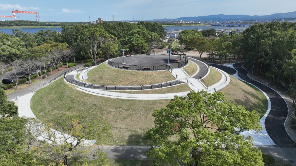 津波から身を守る10Mの高台完成 400人収容可能でテントや簡易トイレも保管 大分 | TBS NEWS DIG