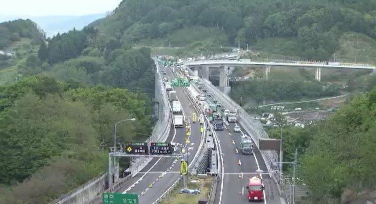 長野道岡谷ジャンクション周辺 リニューアル工事期間中の交通事故は146件 去年を上回る | TBS NEWS DIG