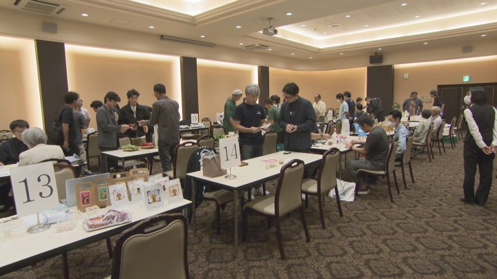 「いいものが山梨には まだまだある」 ダチョウの肉も 県産グルメ食材の生産者と飲食店をマッチング 山梨（UTYニュース）｜dメニューニュース（NTTドコモ）