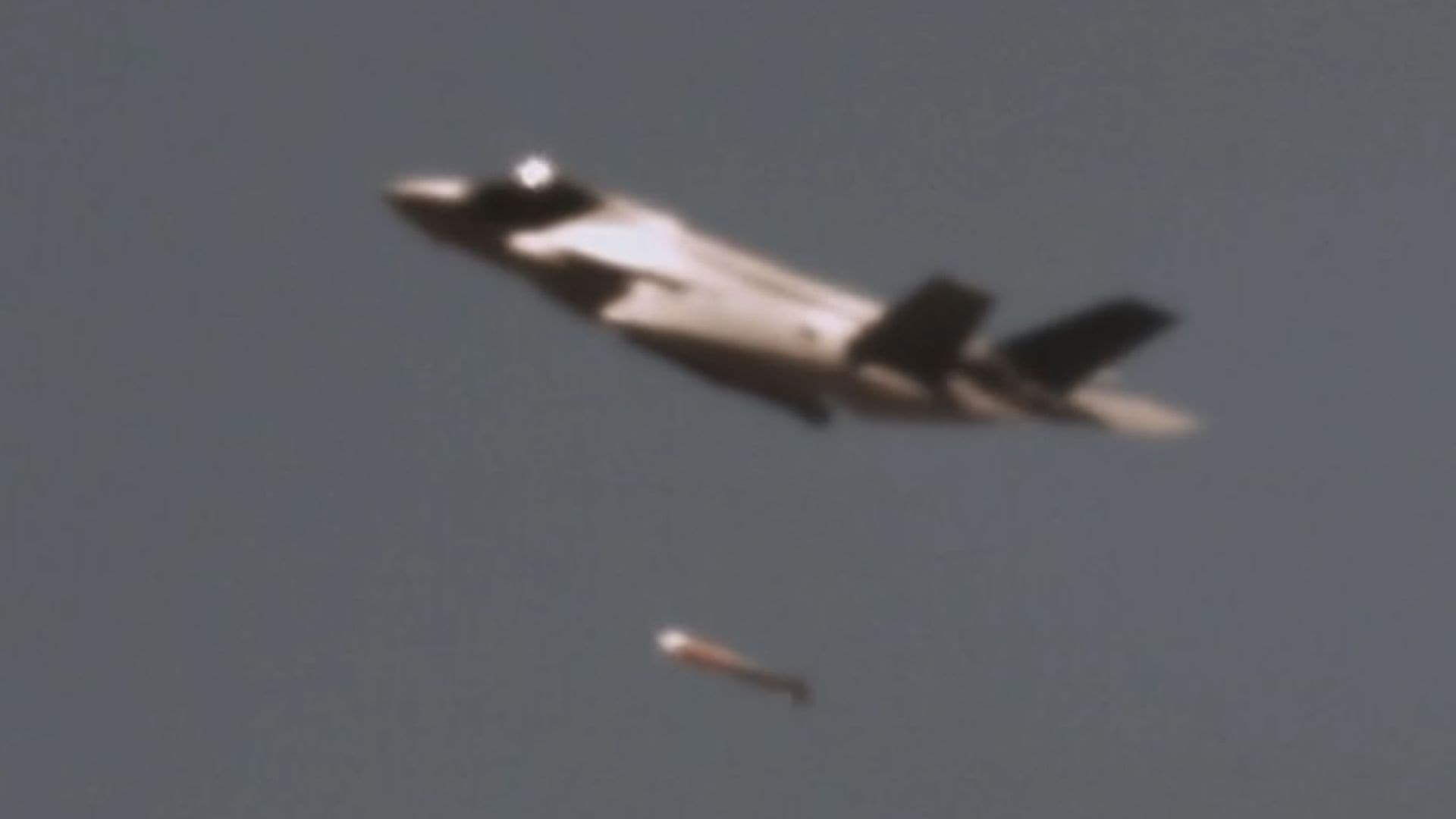 米政府 航空機搭載型の改良型核爆弾「B61-13」の開発へ | TBS NEWS DIG