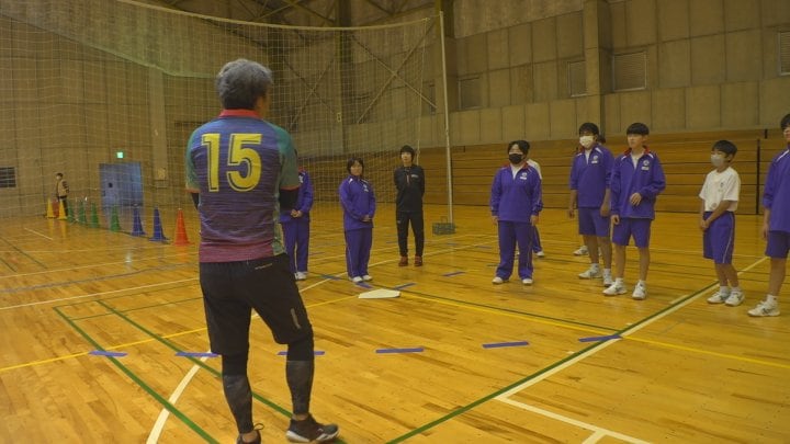 学校部活動の地域移行に向けた新事業 “ベースボール5” 中高生80人が体験 山梨（UTYニュース）｜dメニューニュース（NTTドコモ）